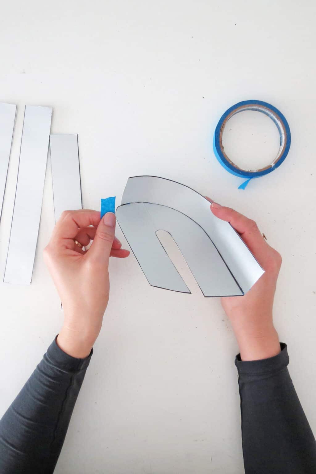 Easy to make DIY phone stand