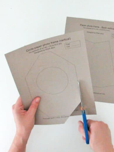 DIY picture frames with paper