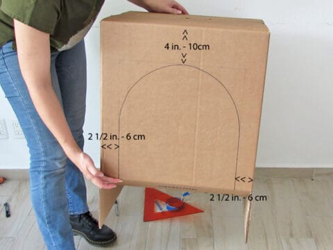 How to make DIY Cardboard table