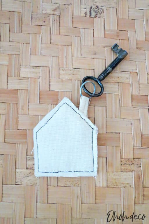 How to make a DIY Keychain