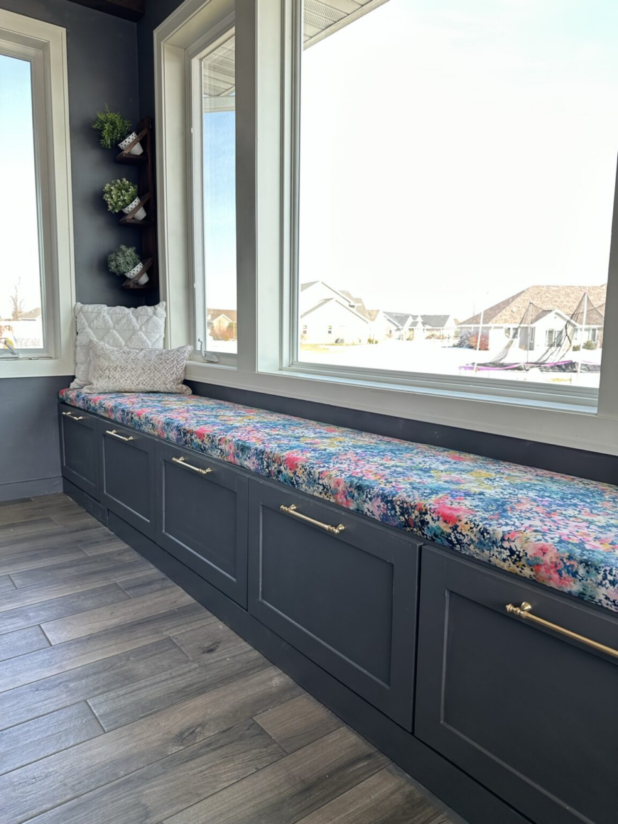 Bench with Storage DIY: 31 Ideas to Organize your Home