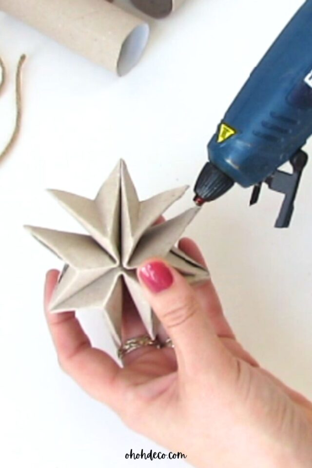 Easy to make Star Christmas Craft