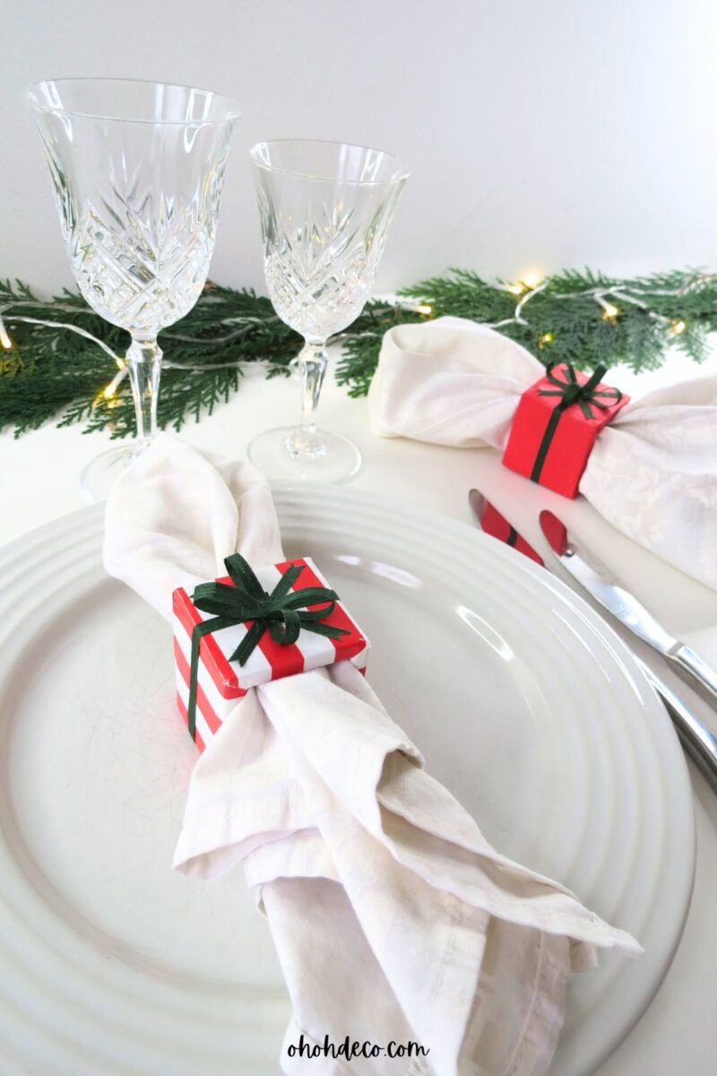25 Budget-Friendly DIY Christmas Napkin Rings
