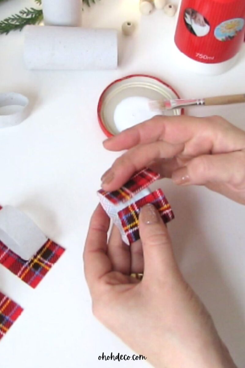 Easy Old-Fashioned Christmas Decorations to make with Family