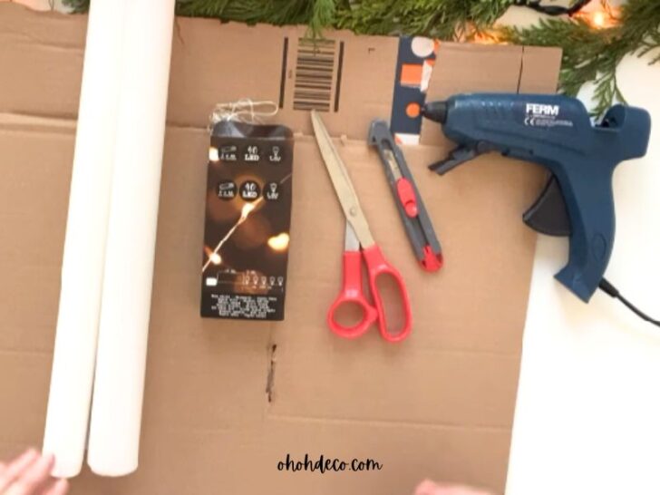 How to Make a Paper Christmas Wreath with Baking Paper and Cardboard