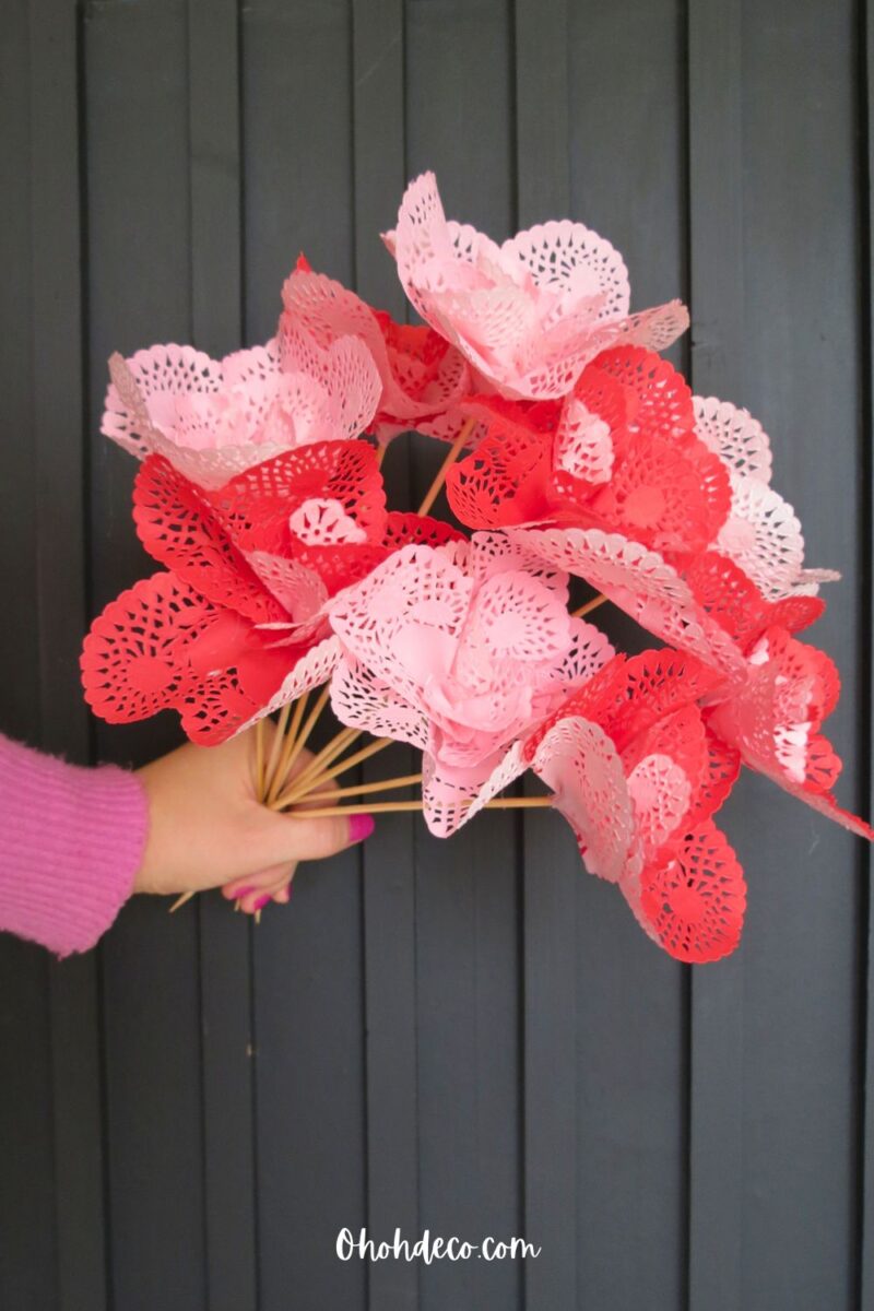 5 Easy Heart Crafts You Can Make in 5 Minutes with Paper Doilies